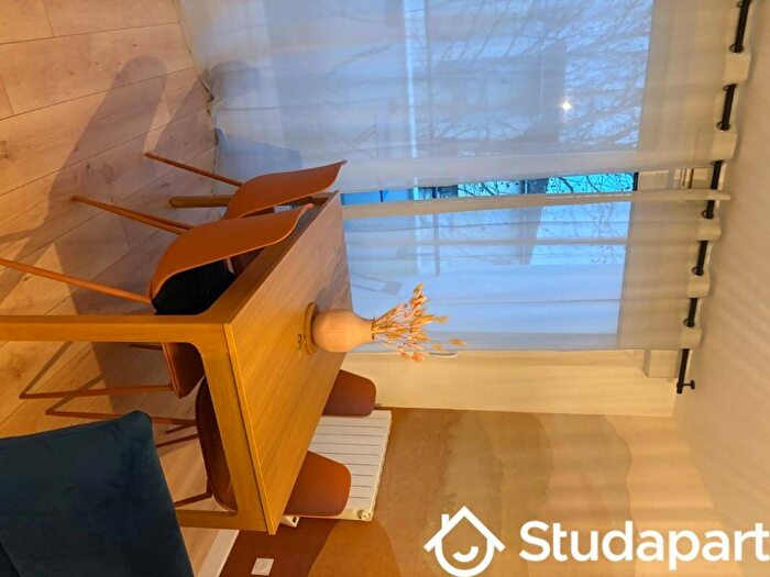 Appartement à louer - Mairie Bourg, Bègles - 1 pièce - 2 chambres