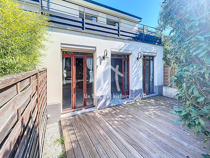 Maison à louer - Colombes, La Petite Garenne - 4 pièces - 2 chambres