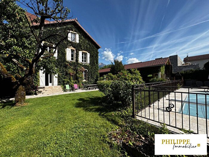 Villard-Bonnot - Maison 8 pièces à louer