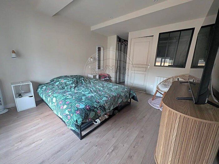 Appartement à louer - centre Ville-La Chartonnière-La Barre, Villefranche-sur-Saône - 2 pièces - 1 chambre
