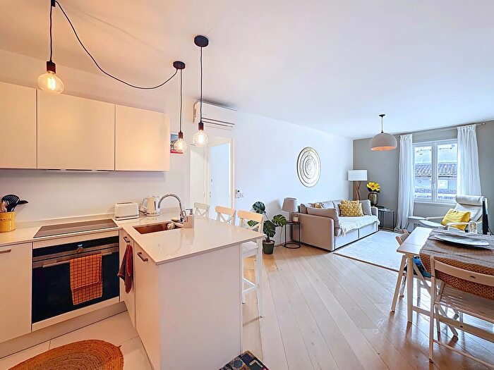 Appartement à vendre - Nice, Vieux Nice - 3 pièces - 2 chambres