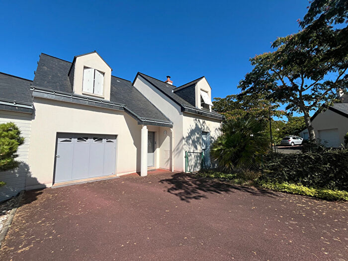 Maison à vendre - Angers, Lac de Maine - 4 pièces - 3 chambres