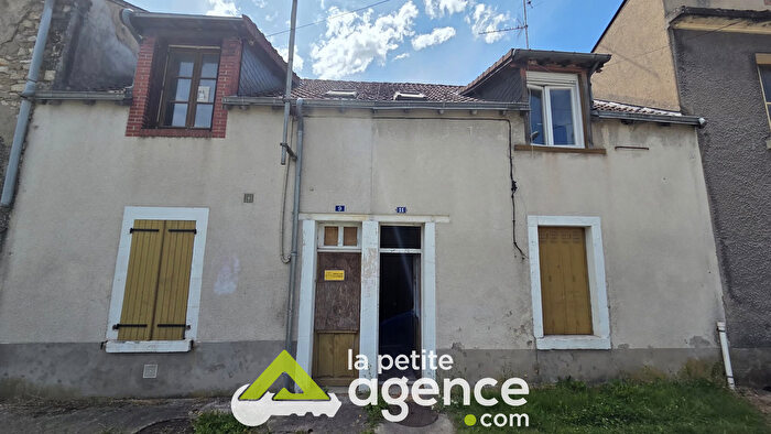 Maison à vendre - Vierzon, Villages - 6 pièces - 4 chambres