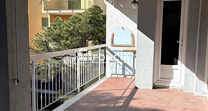 Appartement à vendre - Cavalaire-sur-Mer, Centre-ville - 3 pièces - 2 chambres