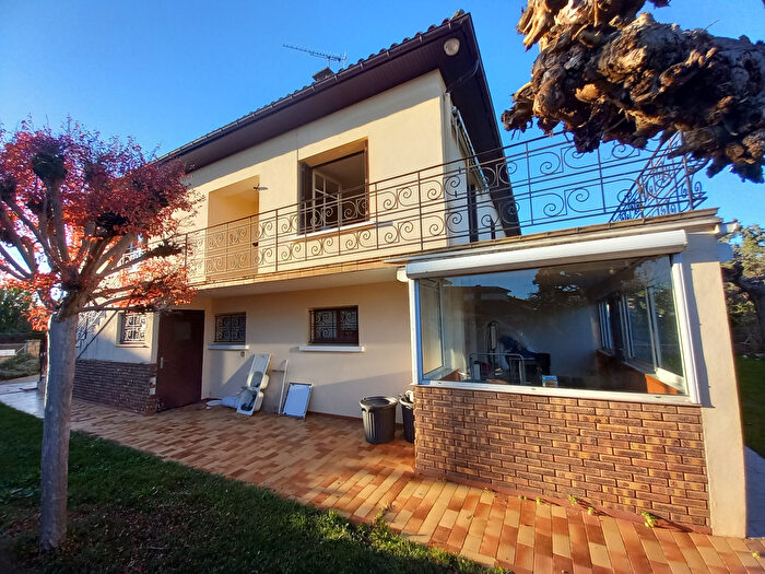 Maison à vendre - Monsempron-Libos - 8 pièces - 5 chambres