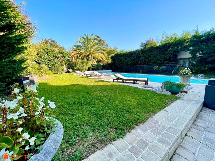 Maison à vendre - Le Bouscat, Barrière du Médoc - 6 pièces - 4 chambres