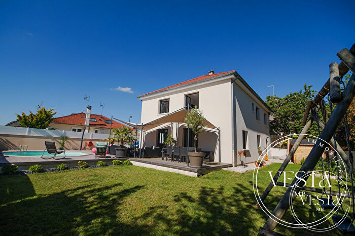 Maison à vendre - Fontaine-lès-Dijon - 6 pièces - 4 chambres