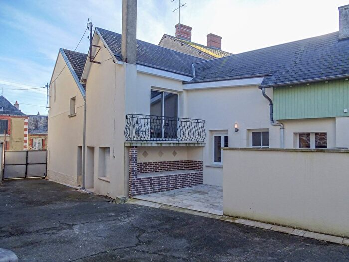 Maison à louer - Villefranche-sur-Cher - 5 pièces - 3 chambres