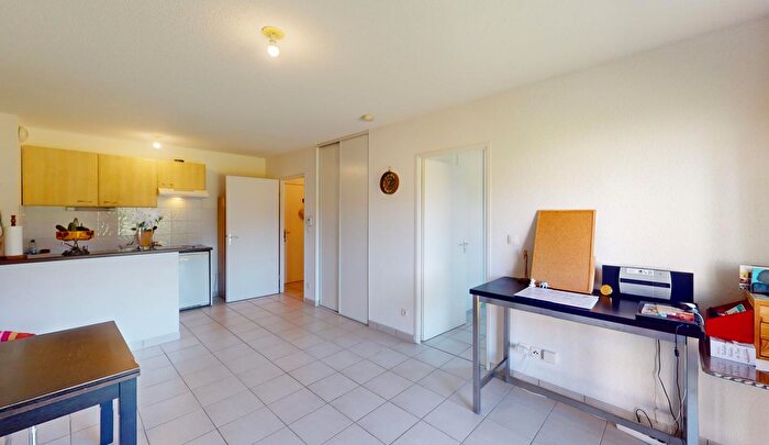 Appartement à louer - Rodez, Bel-Air, Saint-Jean - 2 pièces - 1 chambre