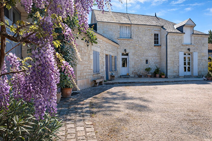 Maison à vendre - Bourgueil - 8 pièces - 6 chambres