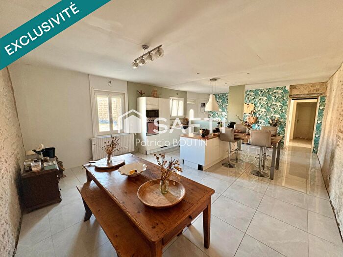 Maison à vendre - Prahecq - 5 pièces - 2 chambres