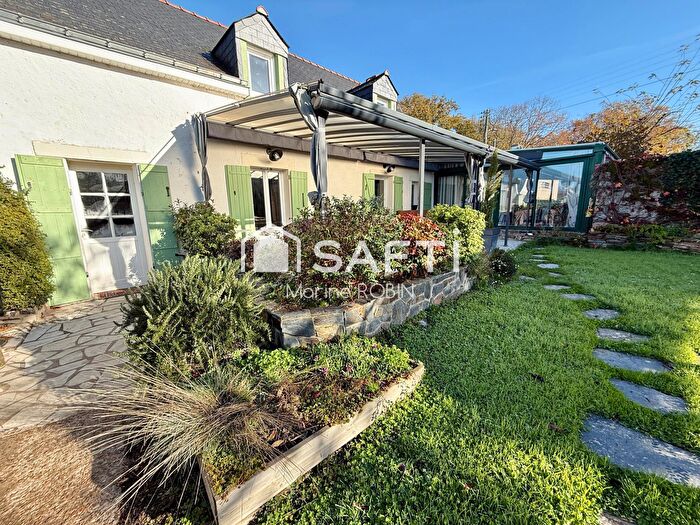 Maison à vendre - Mûrs-Erigné - 10 pièces - 5 chambres