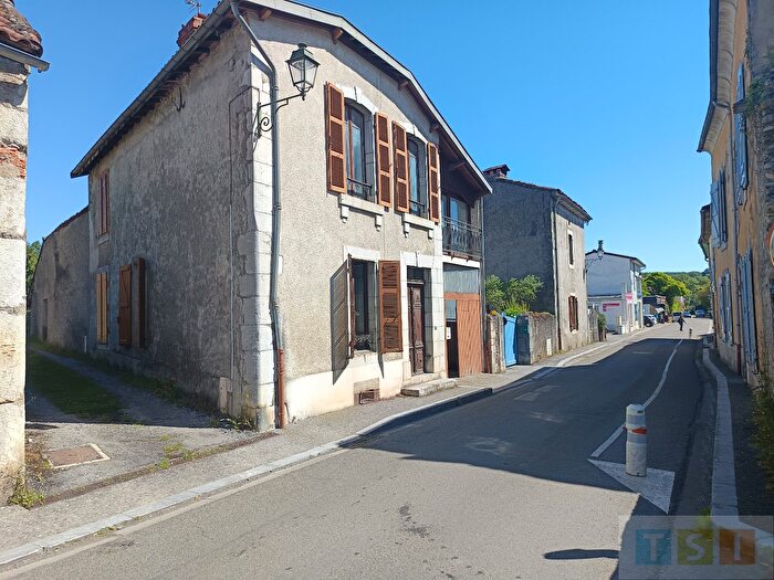 Maison 6 pièces à Saint-Laurent-de-Neste, à vendre