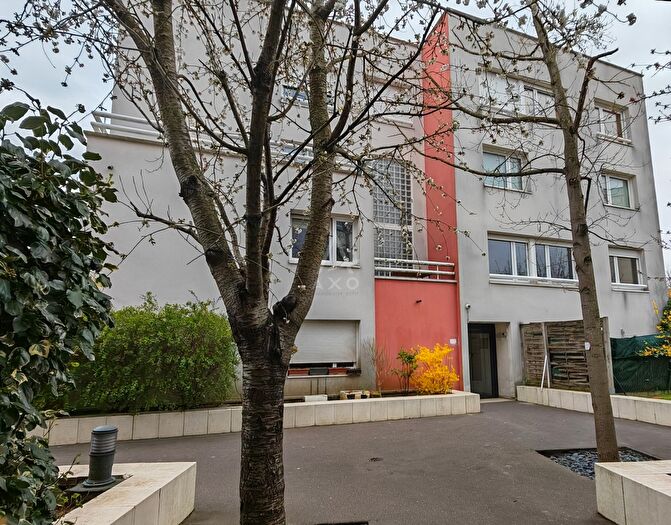 Appartement à vendre - Vitry-sur-Seine, Stalingrad - 5 pièces - 4 chambres