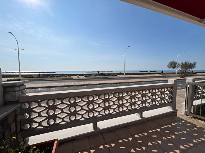 Appartement à vendre - Valras-Plage, Casino, Plage, Stade - 3 pièces - 2 chambres