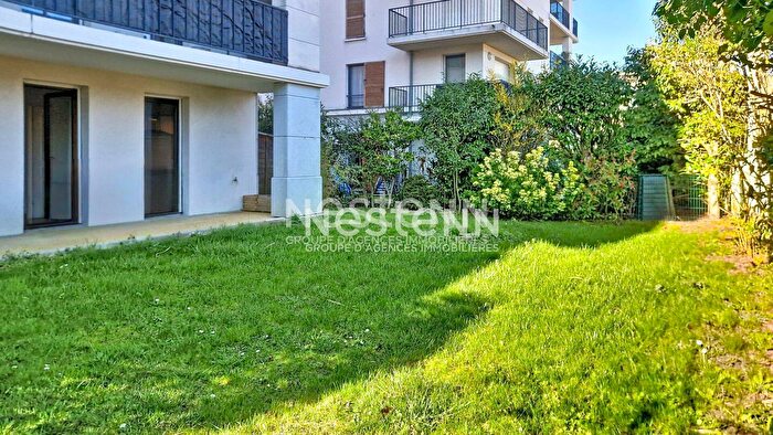 Appartement à louer - Centre Ville, Saint-Cyr-lécole - 3 pièces - 2 chambres