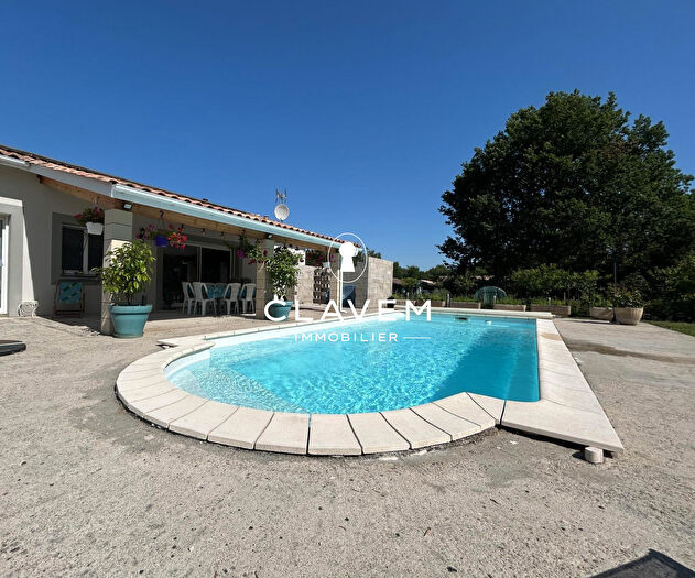 Saint-André-de-Cubzac : Maison 6 pièces à vendre
