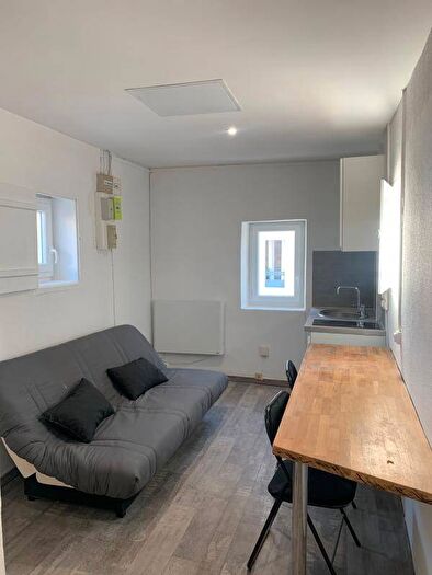 Appartement à louer - Gambetta, Nîmes - 1 pièce