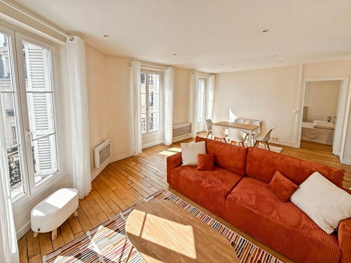 Appartement à louer - Bourgogne-Châtelet, Orléans - 3 pièces - 2 chambres