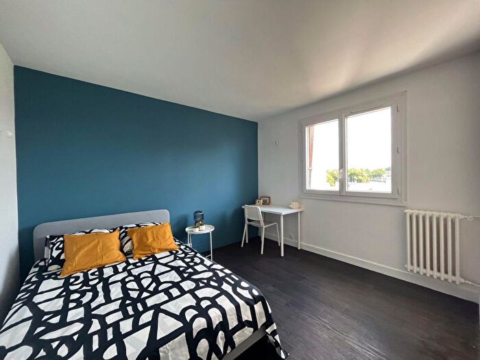Appartement 1 pièce à Quartiers Sud-Est, Francisco Ferrer, à louer