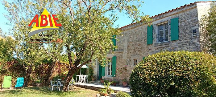 Maison à vendre - Maillé - 5 pièces - 3 chambres