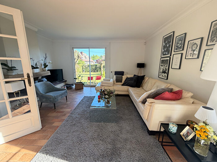 Maison 7 pièces à Saint-Pryvé-Saint-Mesmin, à vendre