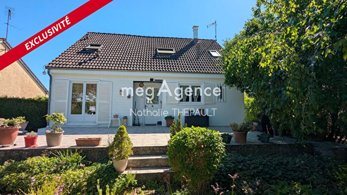 Maison 5 pièces à Rosny-sur-Seine, à vendre