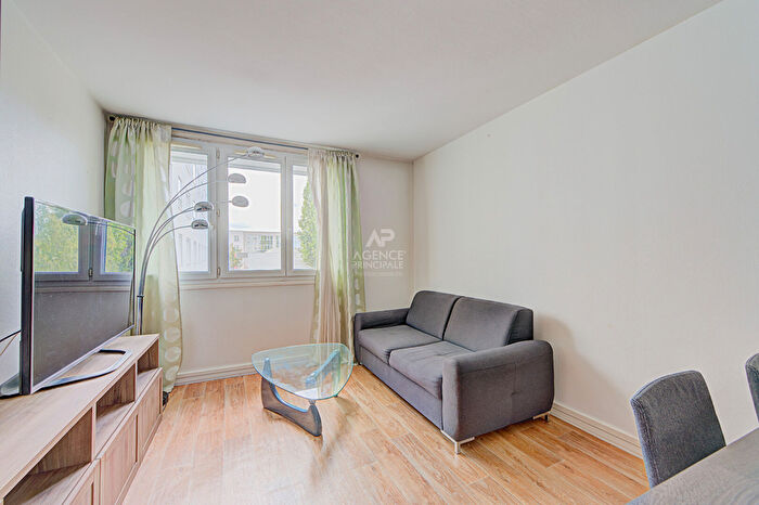 Appartement 3 pièces à Saint-Germain-en-Laye, Alsace, Péreire, à vendre