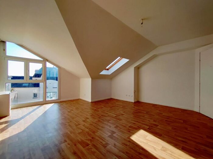 Appartement à vendre - Beauvais, Centre-ville - 3 pièces - 2 chambres
