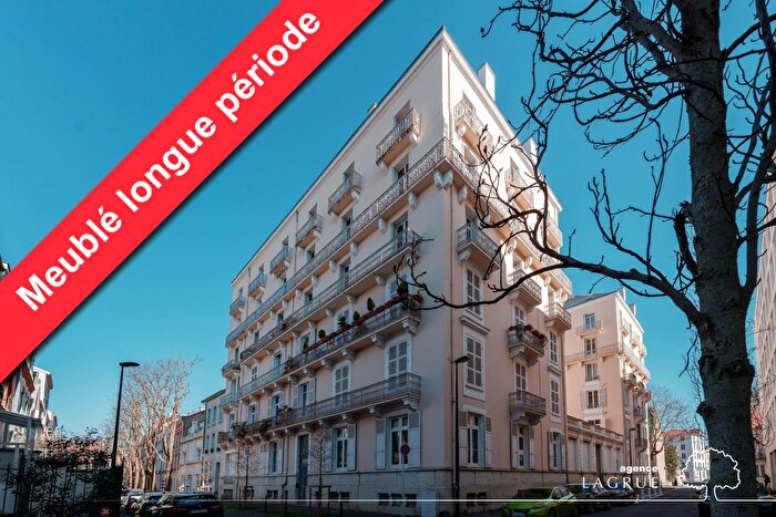 Appartement à louer - Vichy, Thermal - 2 pièces - 1 chambre
