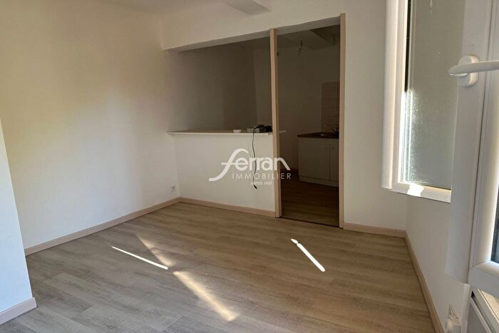Salernes : Appartement 1 pièce à louer