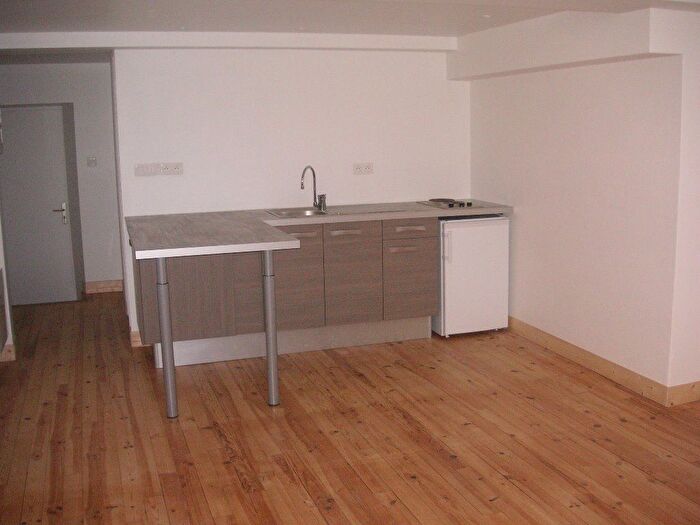 Appartement 1 pièce à Carentan, à louer