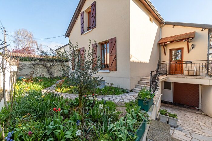 Maison à vendre - Chatou, Ouest - 6 pièces - 4 chambres