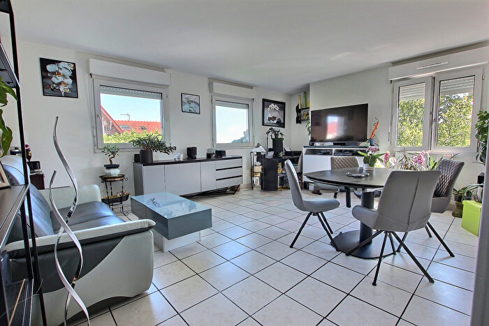 Appartement 3 pièces à Le Pré-Saint-Gervais, Centre-ville, Egalité, à vendre