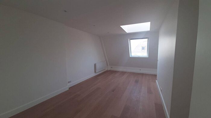 Appartement à louer - Chaillot, Paris ème - 2 pièces - 1 chambre