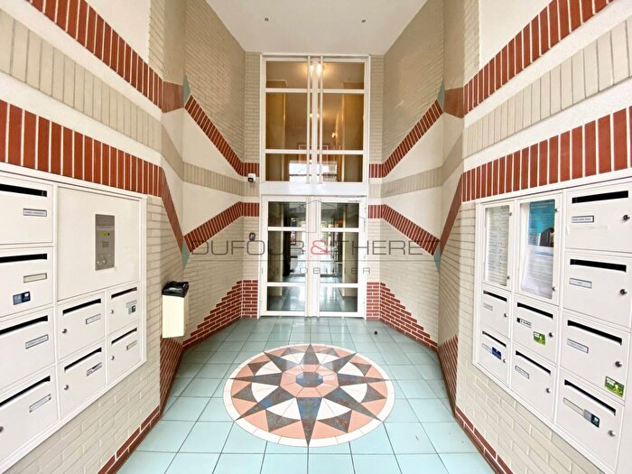 Appartement à louer - Saint Léger-Fourqueux, Saint-Germain-en-Laye - 2 pièces - 1 chambre