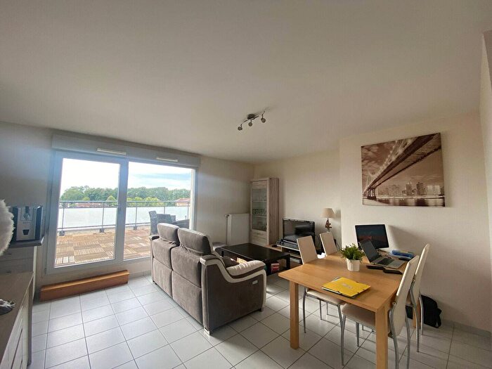 Appartement à louer - Toison dOr-Zone Industrielle, Dijon - 3 pièces - 2 chambres