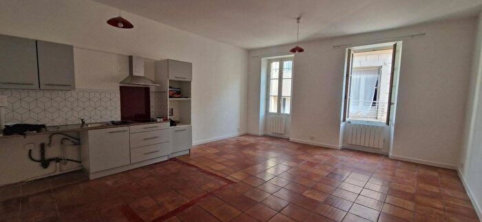 Appartement à louer - Centre Ville, Cavaillon - 2 pièces - 1 chambre