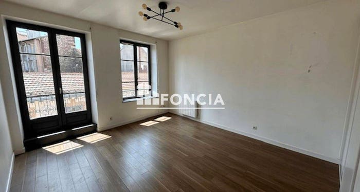 Crêt de Roc, Saint-Étienne : Appartement 3 pièces à louer