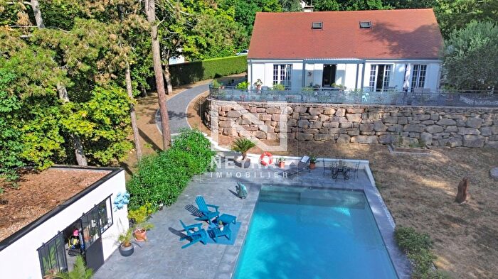 Maison 7 pièces à Givry, à vendre