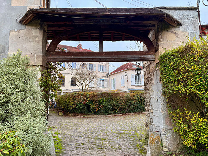 Maison à vendre - Senlis, Villevert - 7 pièces - 3 chambres