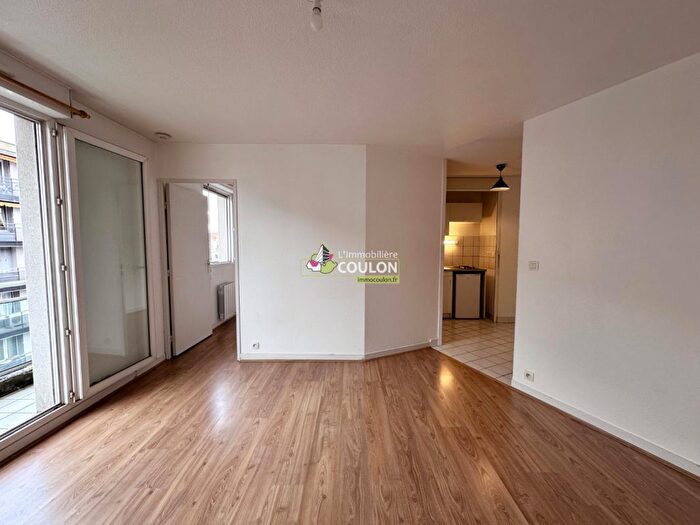 Clermont-Ferrand, Vallières, Sallins, Poncillon : Appartement 2 pièces à louer