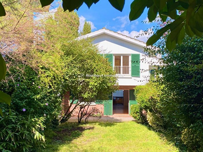 Maison à vendre - La Celle-Saint-Cloud, La Chataigneraie - 7 pièces - 5 chambres