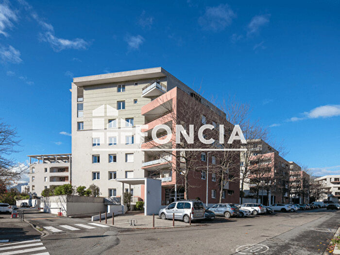 Appartement à vendre - Échirolles, Centre-ville - 3 pièces - 2 chambres