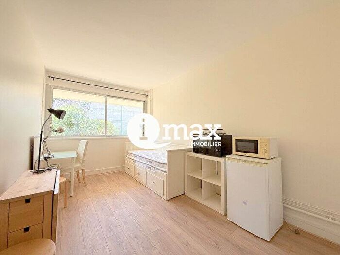 Appartement à louer - Parc dOrléans, Neuilly sur Seine - 1 pièce