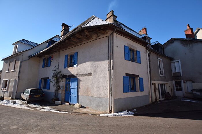 Maison 4 pièces à vendre à Pleaux