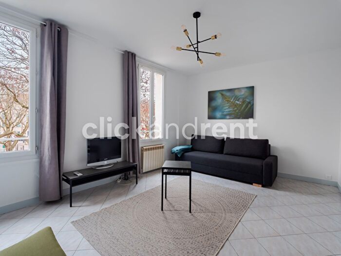 Appartement à louer - Mantes-la-Jolie, Centre-ville - 1 pièce - 1 chambre