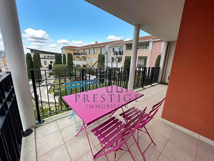 Appartement à vendre - Aubagne, Centre-ville, Beaumond - 3 pièces - 2 chambres