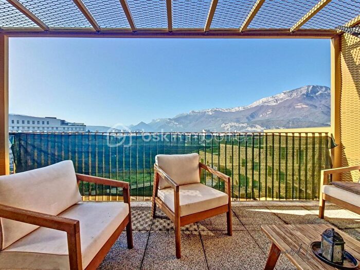 Appartement à vendre - Échirolles, Villeneuve - 3 pièces - 2 chambres