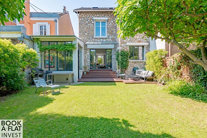 Maison 8 pièces à vendre à Colombes, Centre-ville